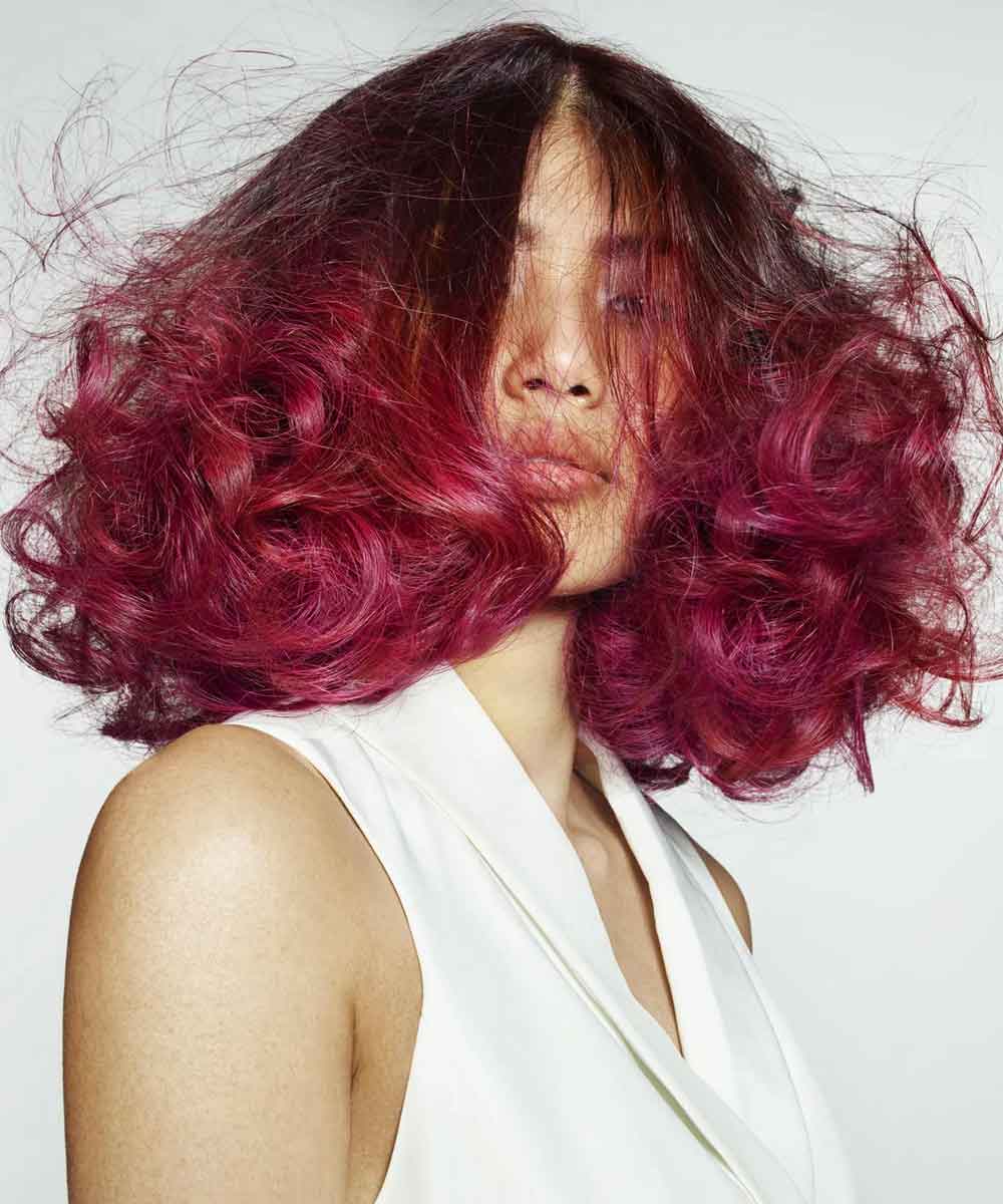 Pantone 2023 Yılın Rengi Viva Magenta - Güzelliğin Peşinde